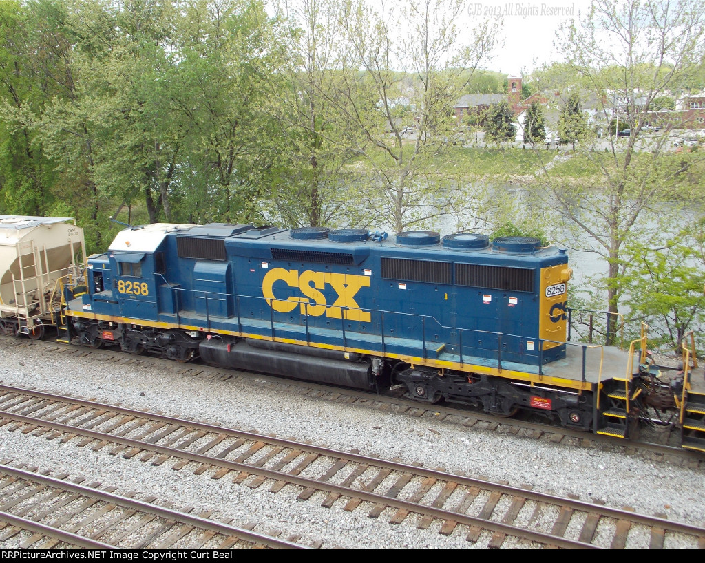 CSX 8258